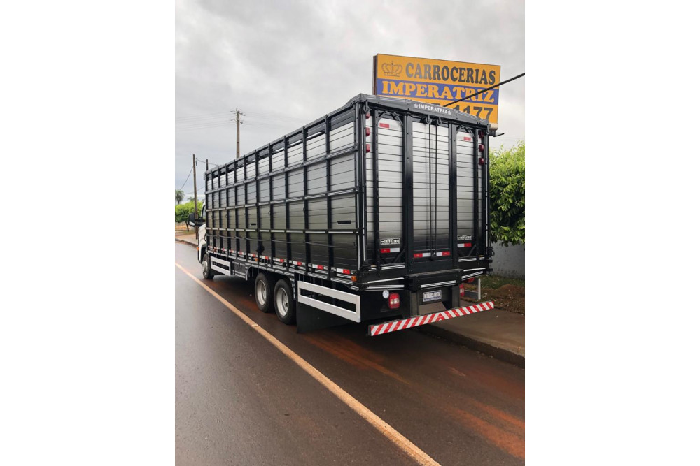 BOIADEIRA DE MADEIRA