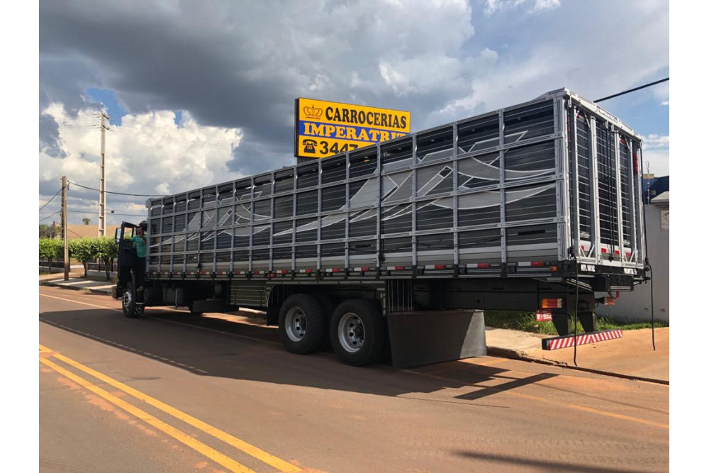 BOIADEIRA DE MADEIRA